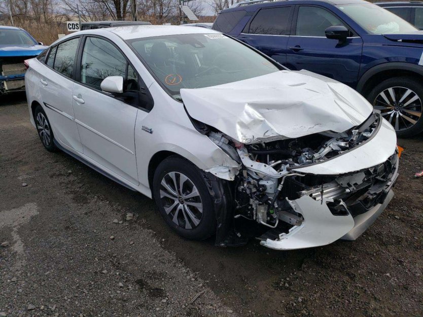 Sold: Salvage 2022 Toyota Prius Prime Xle