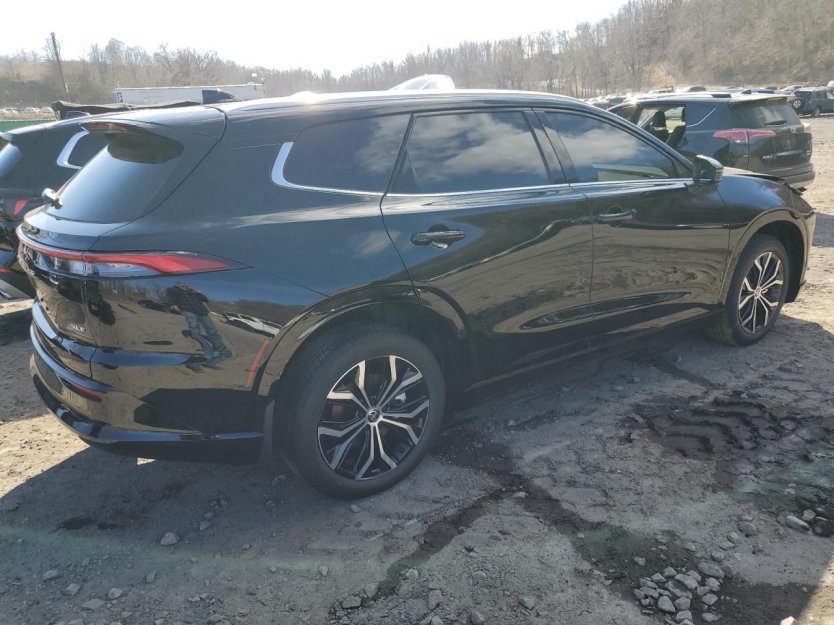 Salvage Title 2025 Toyota Crown Signia Xle With 859 Miles For Sale ...