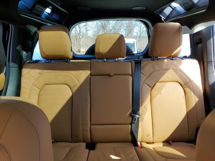 Salvage Title 2023 Land Rover Defender 110 With 5,368 Miles For Sale ...